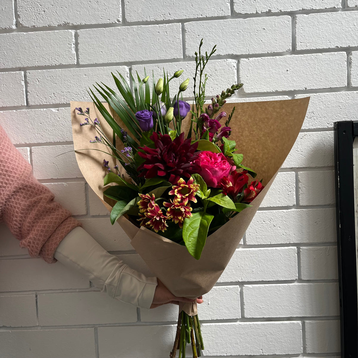 Berry Bouquet – Coolangatta Florist